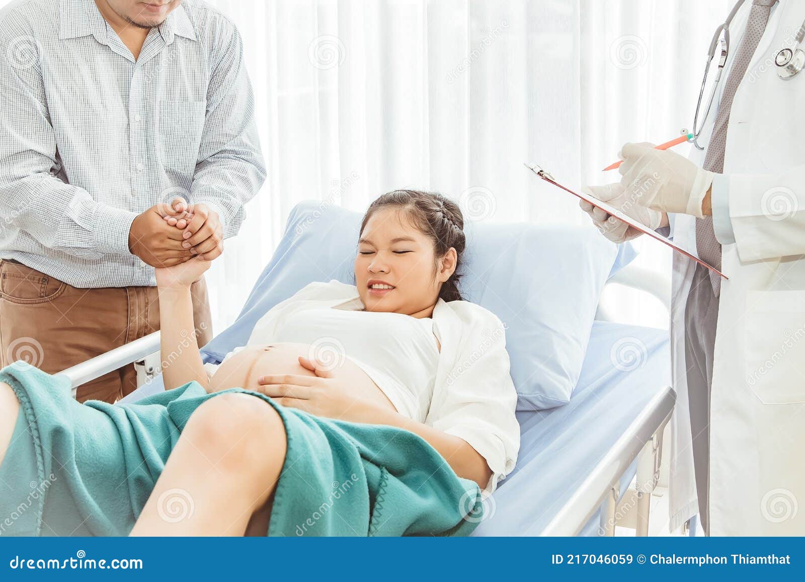 Husband Encourages His Wife To Conceive With Concern During The Male