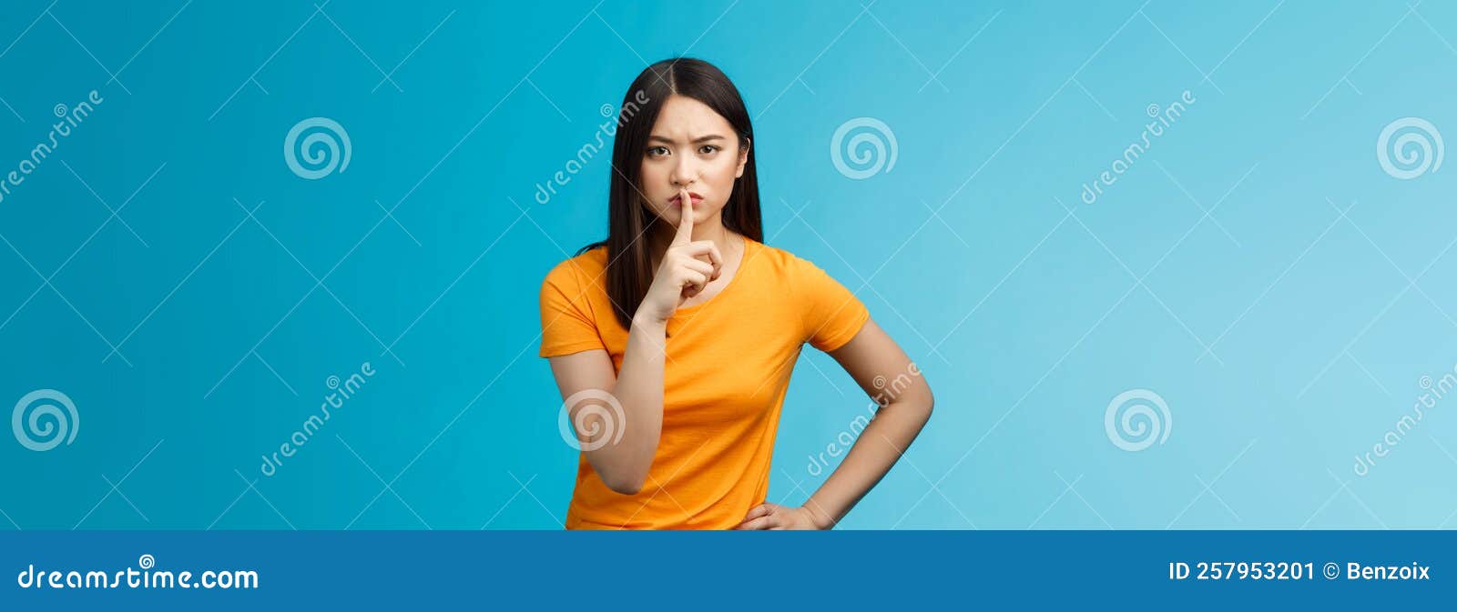 Shh Behave Well Serious Looking Bossy Elfer Sister Asian Blond Girl