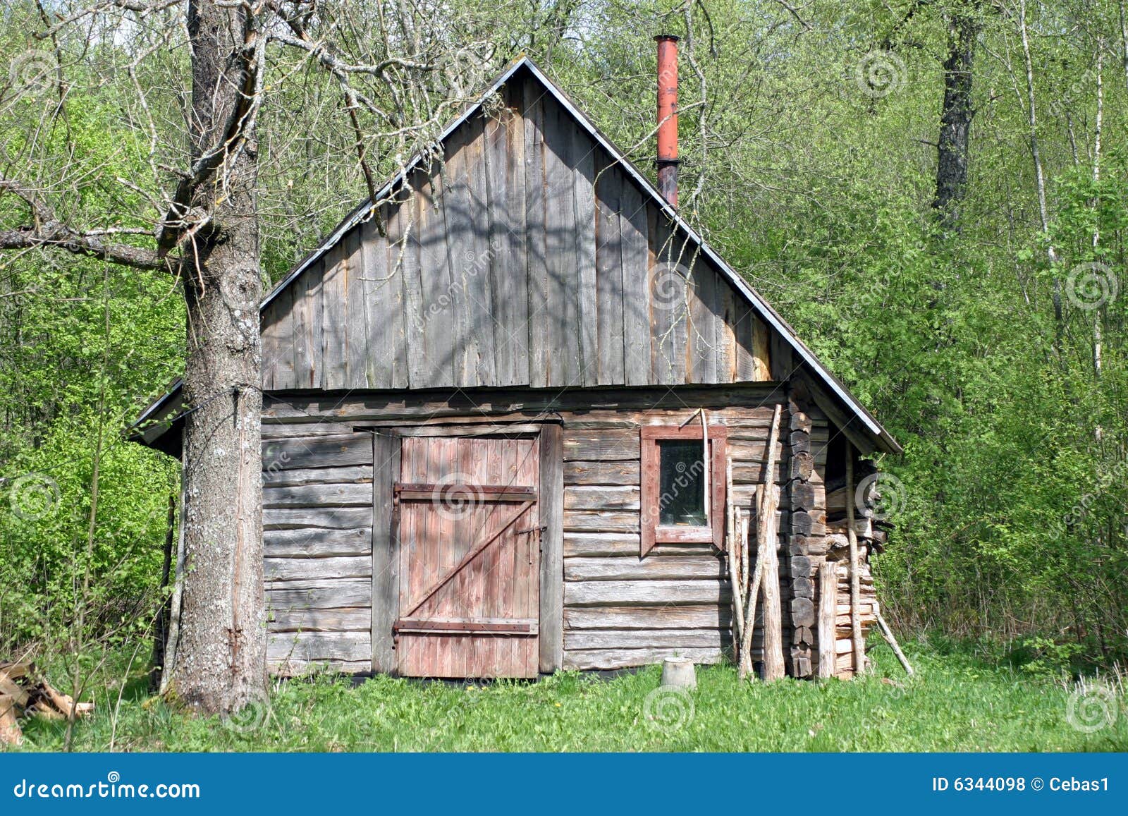 Hut stock photo. Image of lifestyle, humpy, abandoned - 6344098