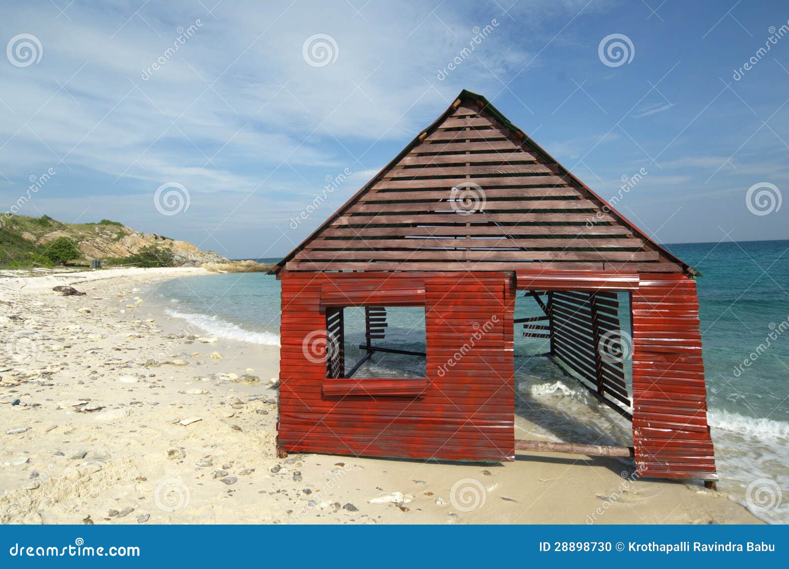 Hut on beach stock photo. Image of open, ocean, wooden - 28898730