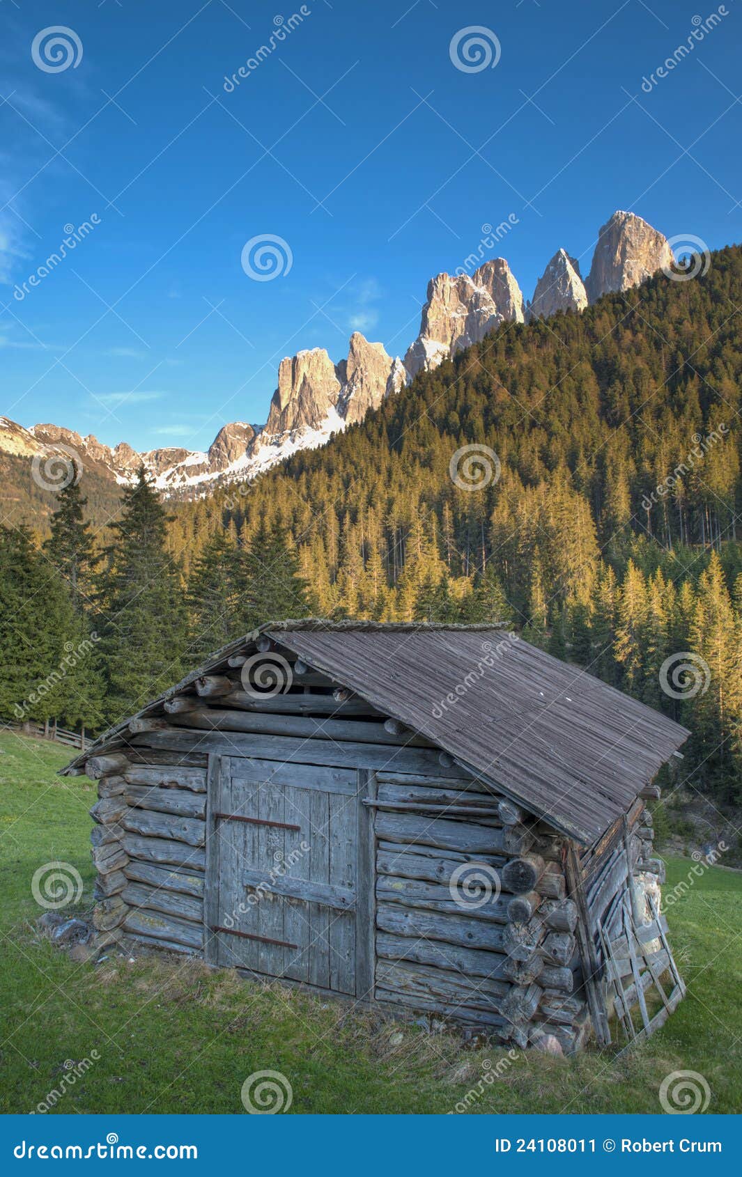 Hut in the Italian Alps stock image. Image of field, color - 24108011
