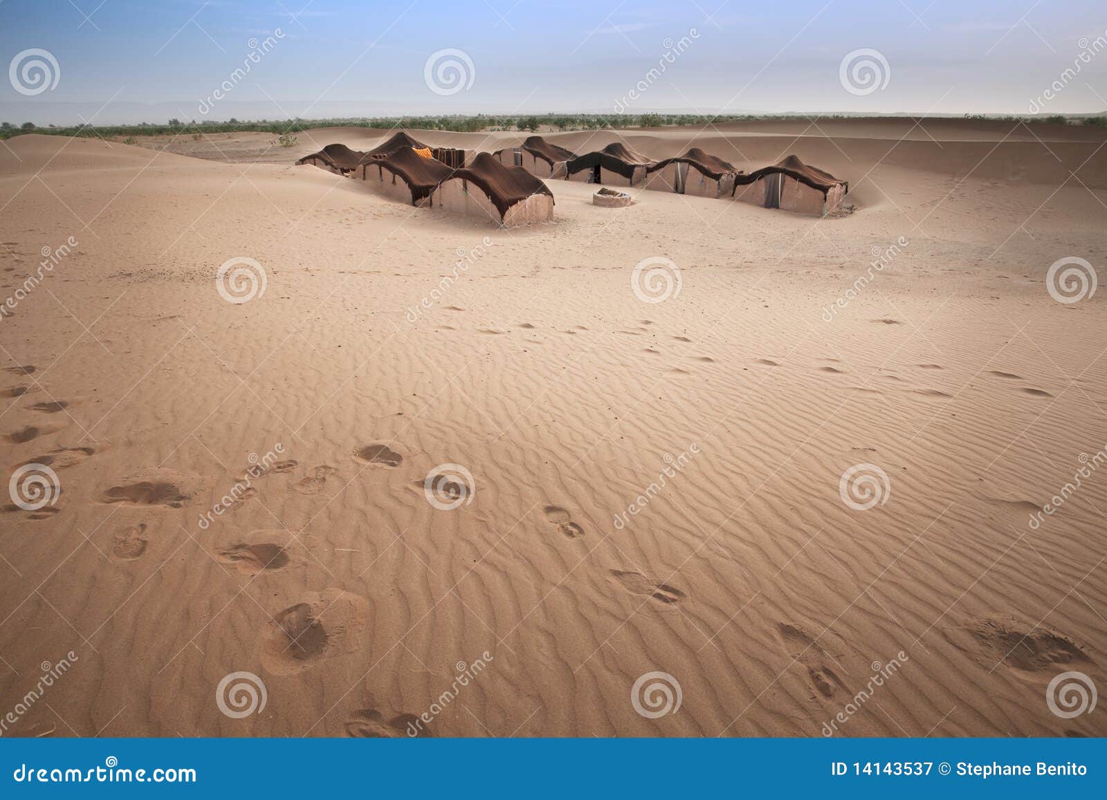 Huts in Sahara desert. stock image. Image of exploration - 14143537