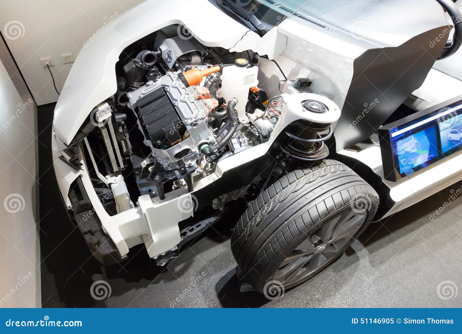 Hybrid-Antrieb im Schnitt redaktionelles bild. Bild von elektrisch ...