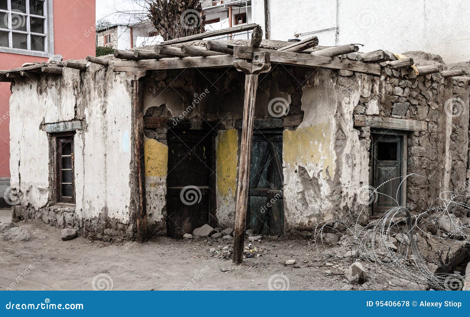 Hydda i Leh, Indien arkivfoto. Bild av askfat, himalaya - 95406678