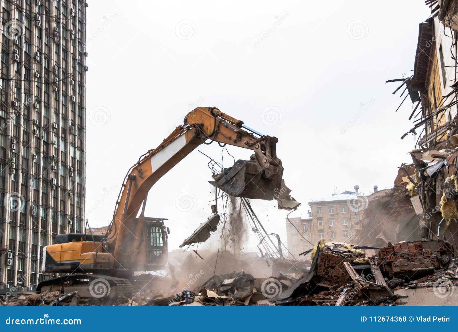 Hydraulic Crusher Excavator Working on a Demolition Site Editorial ...