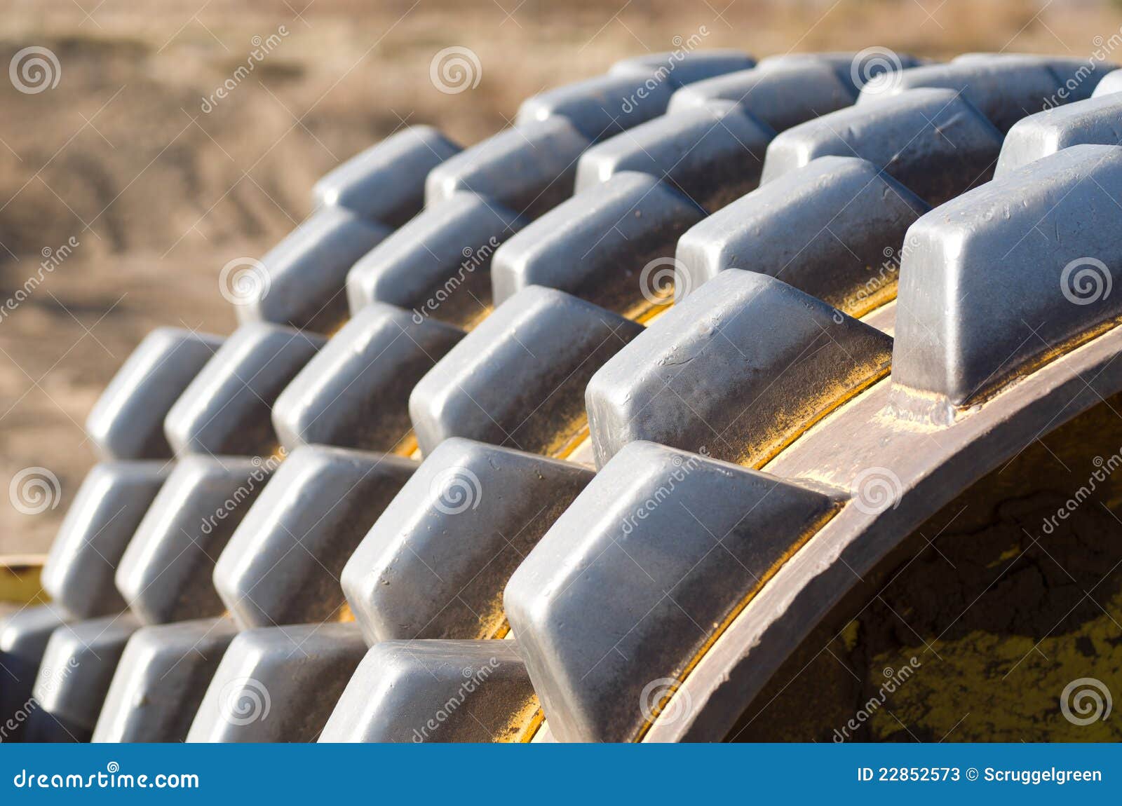 Hydraulic Dirt Rolling Machine Stock Image - Image of asphalt, multi ...