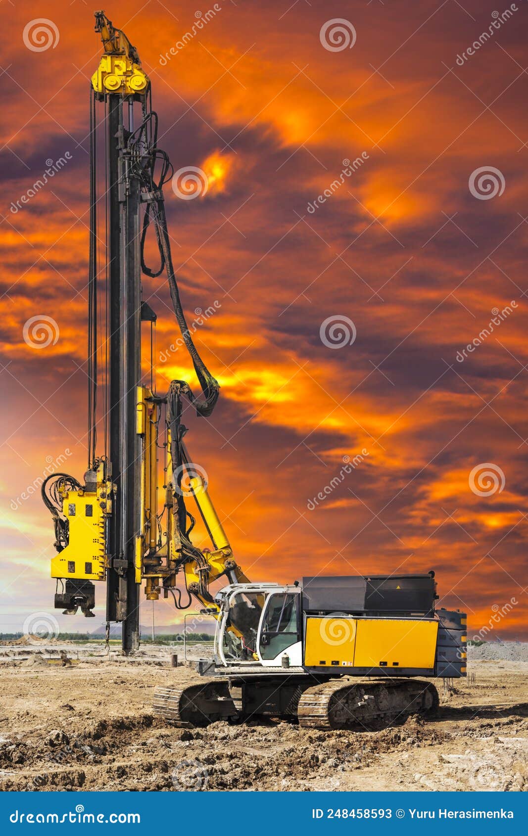 Hydraulic Drilling Machine at the Construction Site Makes Piles. Pile ...