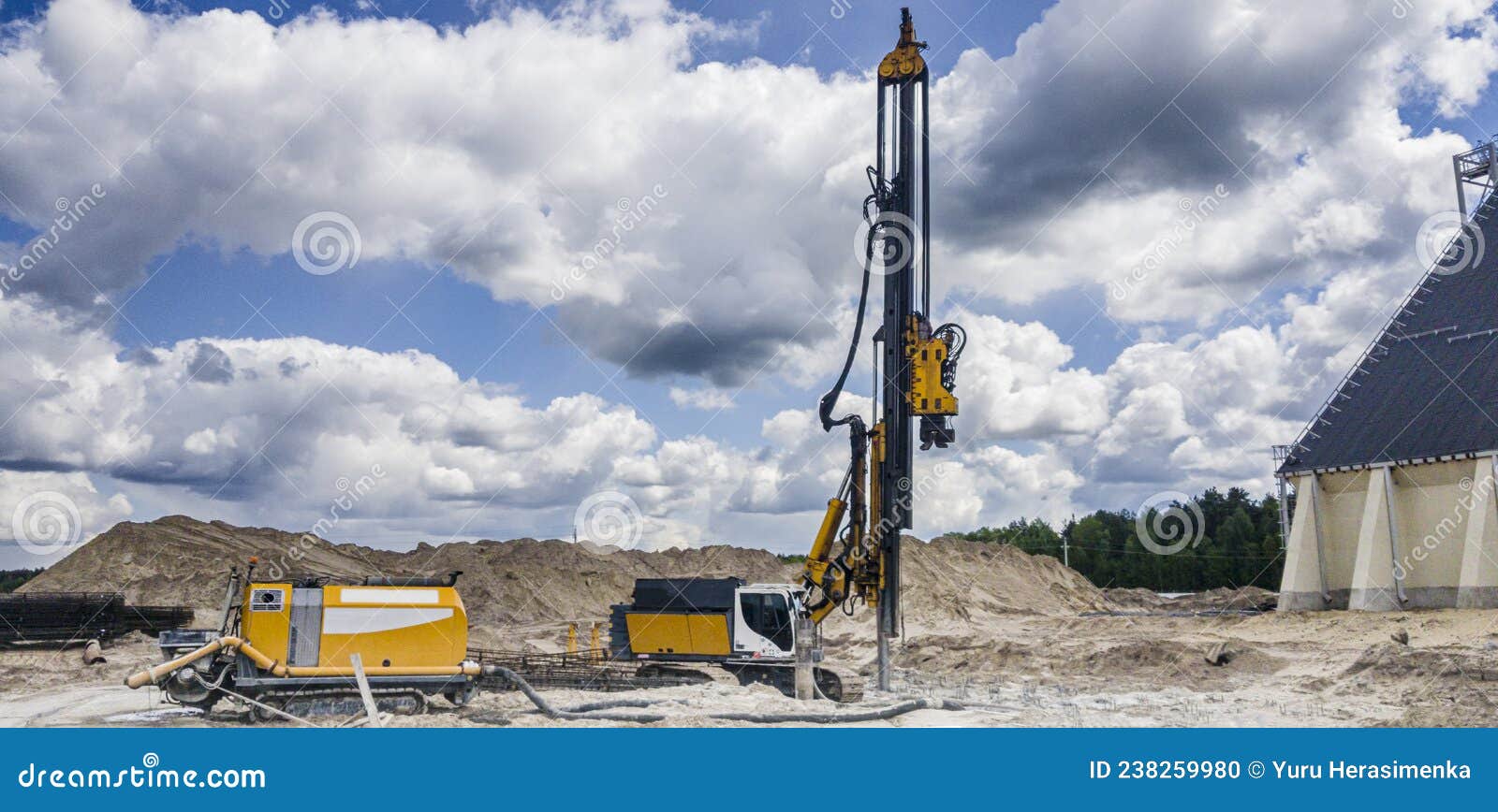 Hydraulic Drilling Rig. the Device of Bored Piles with Casing ...