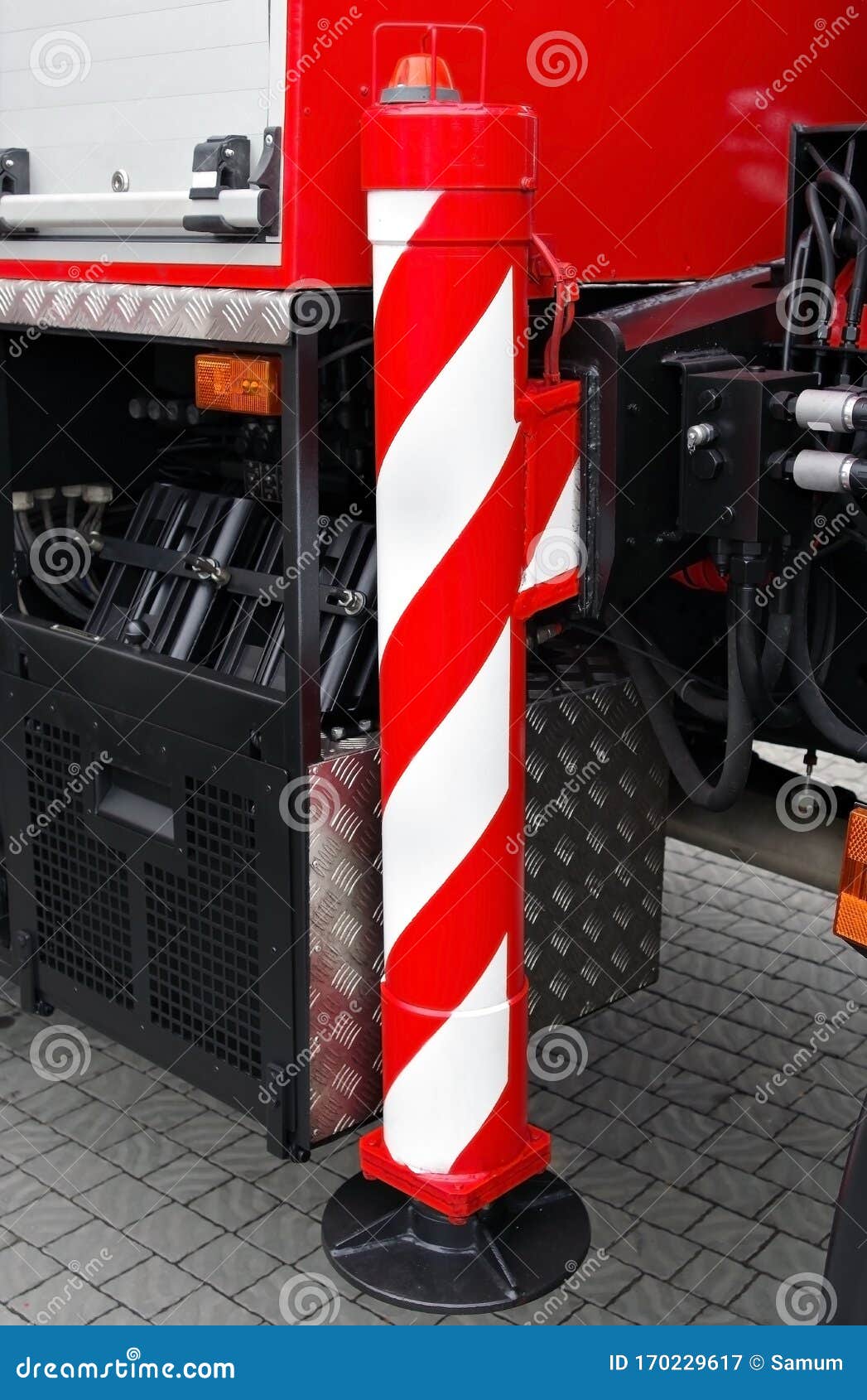 Hydraulic Foot Of The Crane. Extended Side Truck Outrigger Stabilizer ...