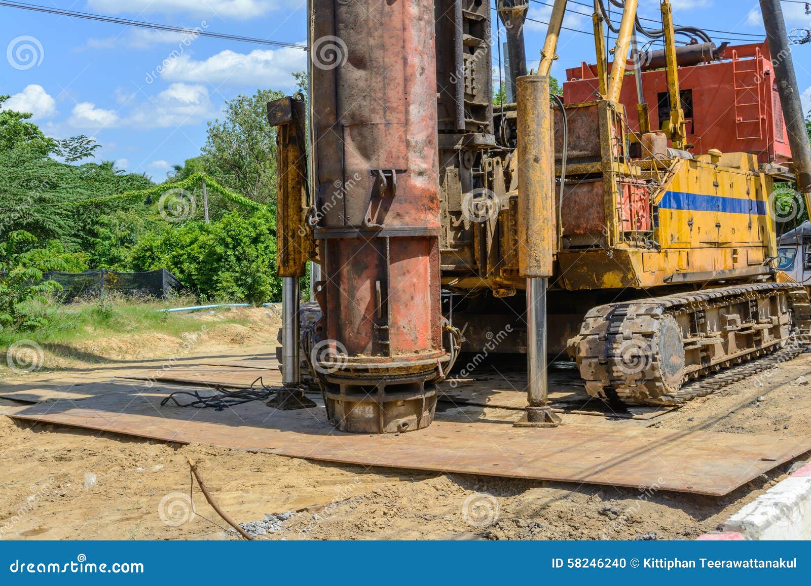 Hydraulic Foundation Piles Drilling Machine on Site Stock Photo - Image ...