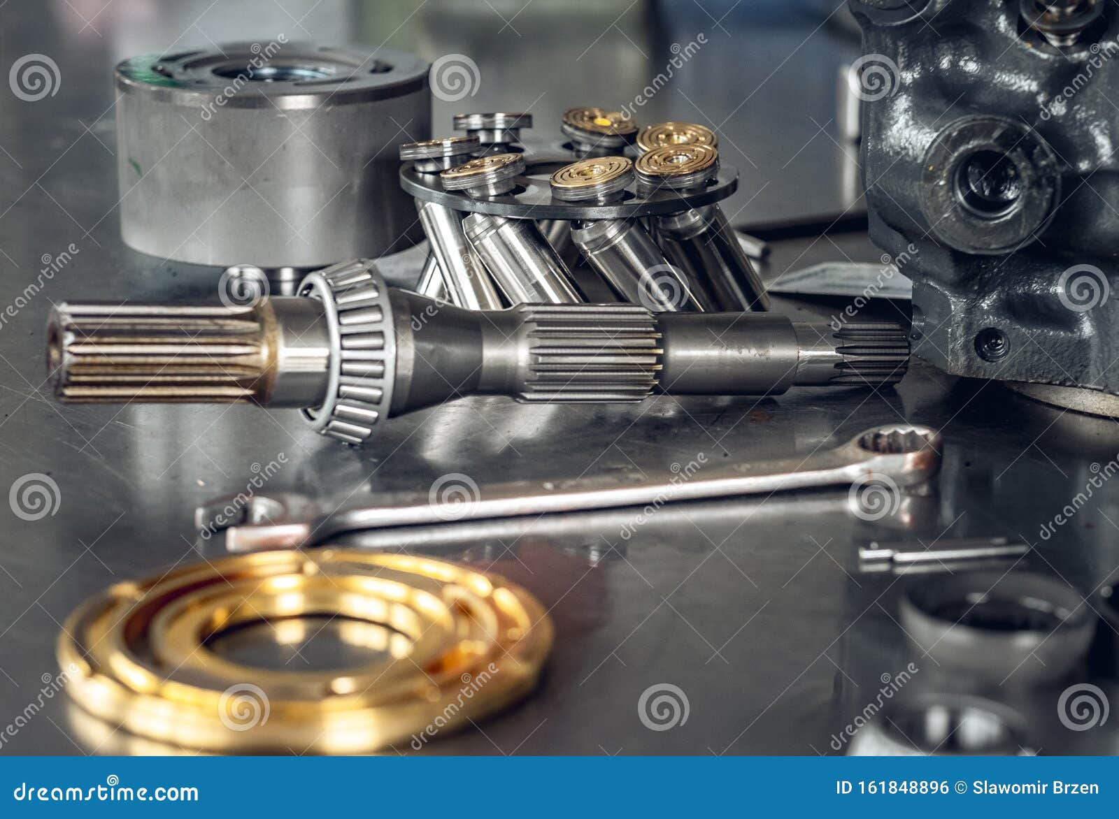 Hydraulic Hydrostatic Piston Pump Stock Photo - Image of motor ...