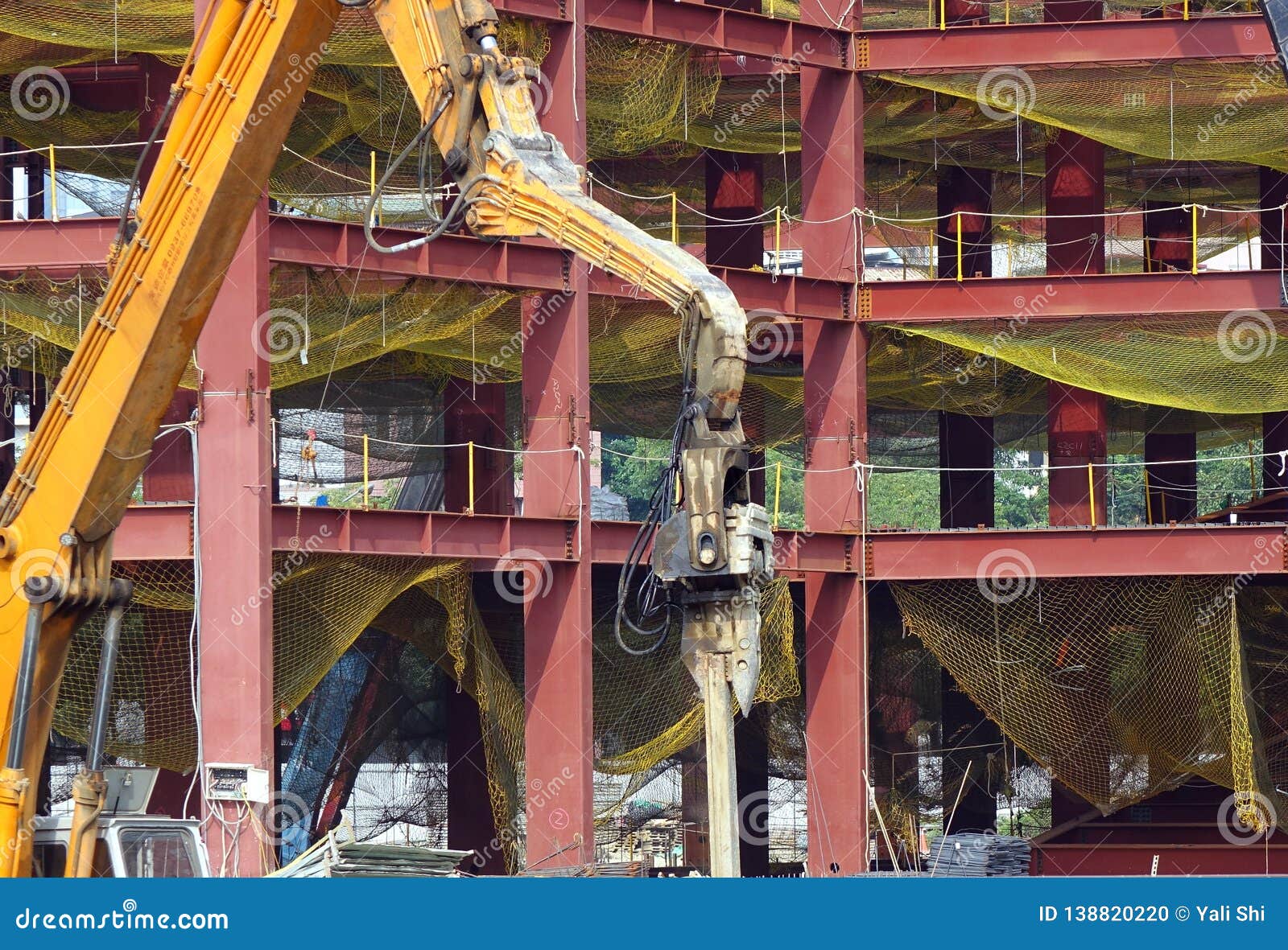 Hydraulic Pile Driver in Action Stock Photo - Image of excavator, steel ...