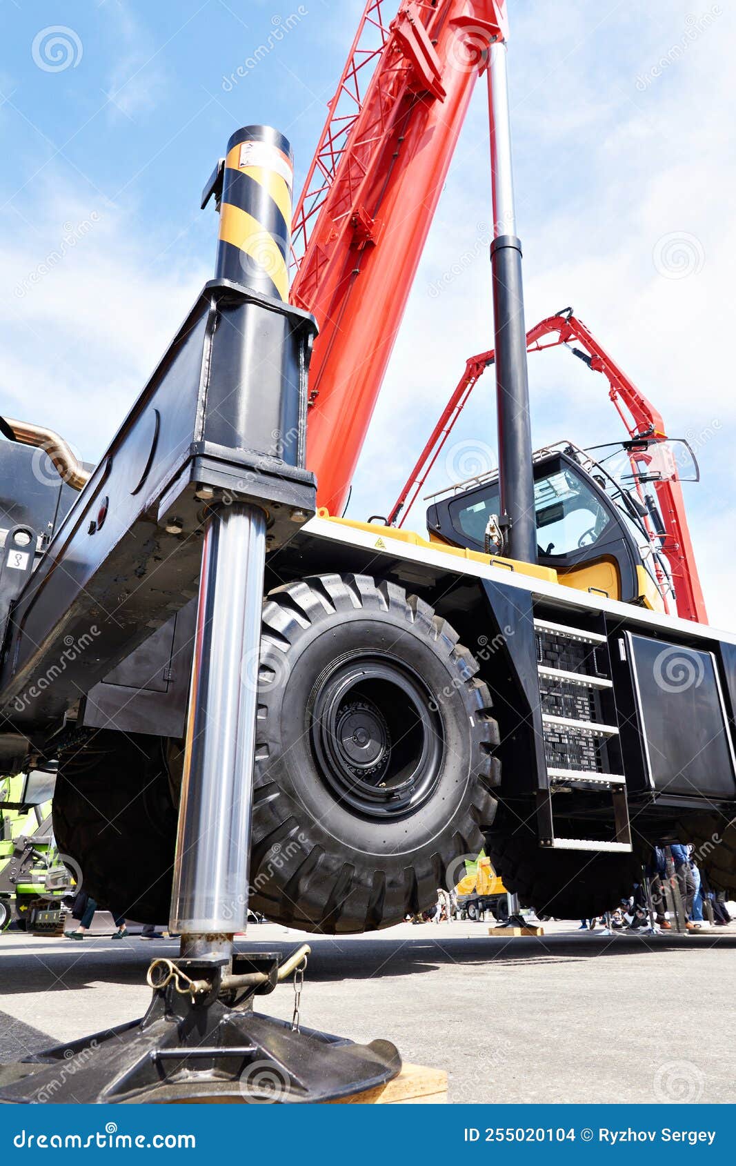 Hydraulic Support Construction Truck Stock Photo - Image of industrial ...