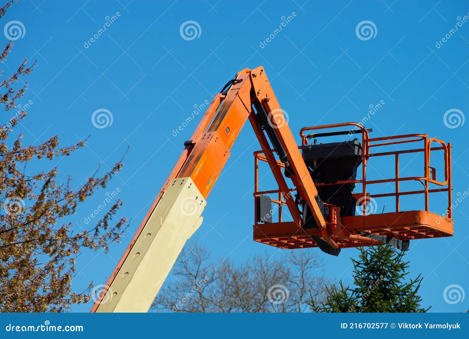 Hydraulic System Elevated Platform Sky Elevated Work Platform Stock ...