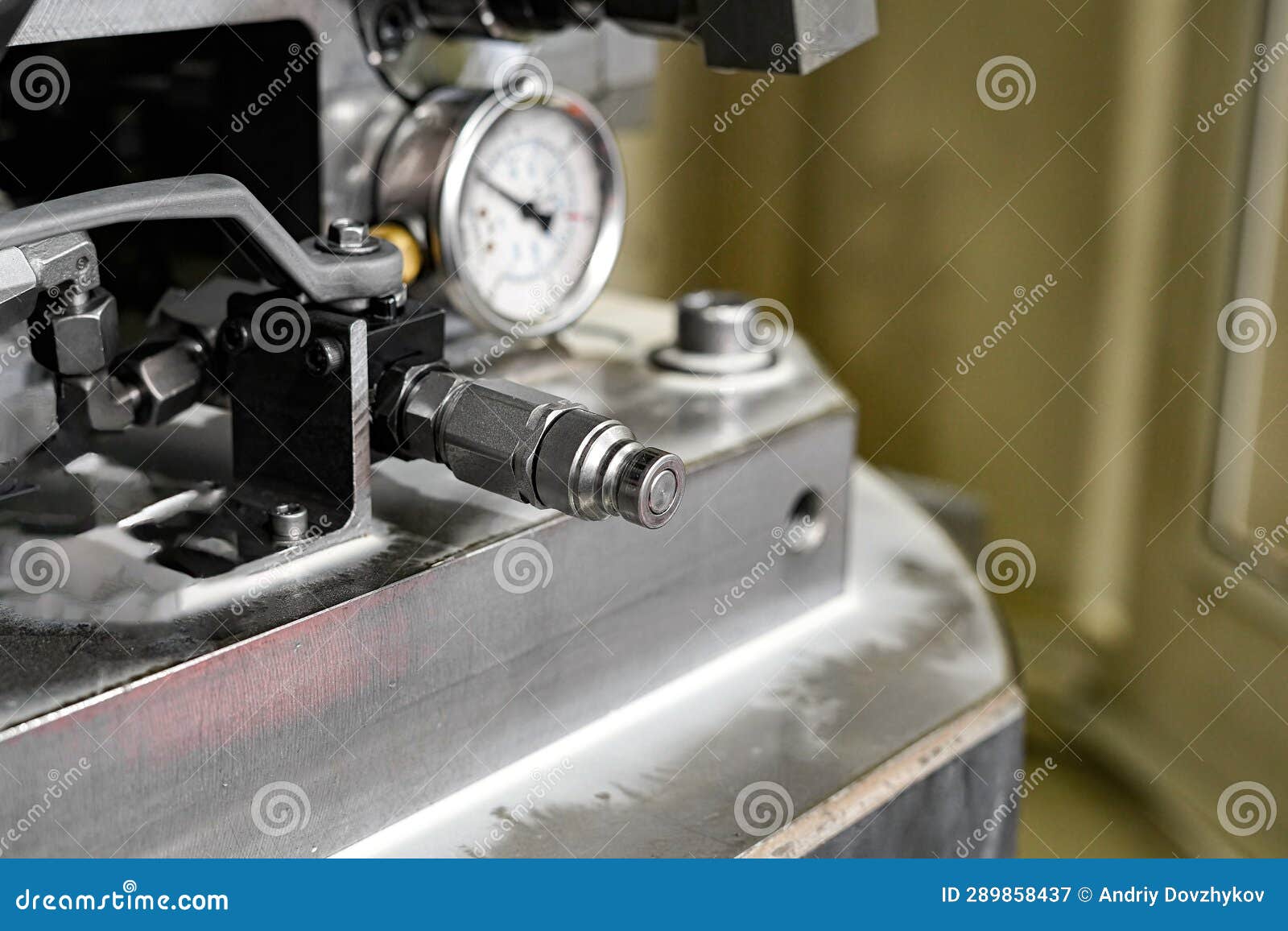 Hydraulic System for Fastening Parts on a CNC Milling Machine Stock ...