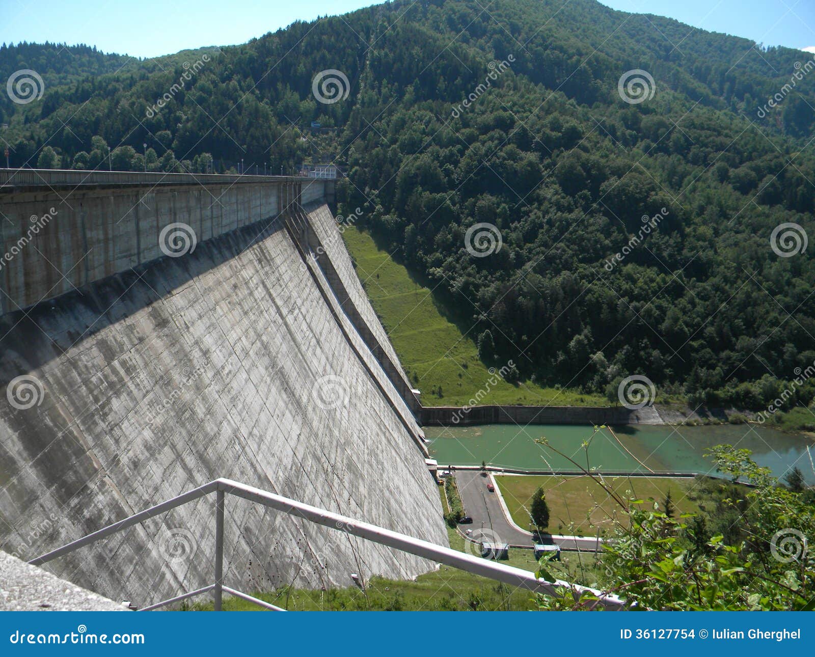 Hydroelectric dam stock photo. Image of charming, foliage - 36127754