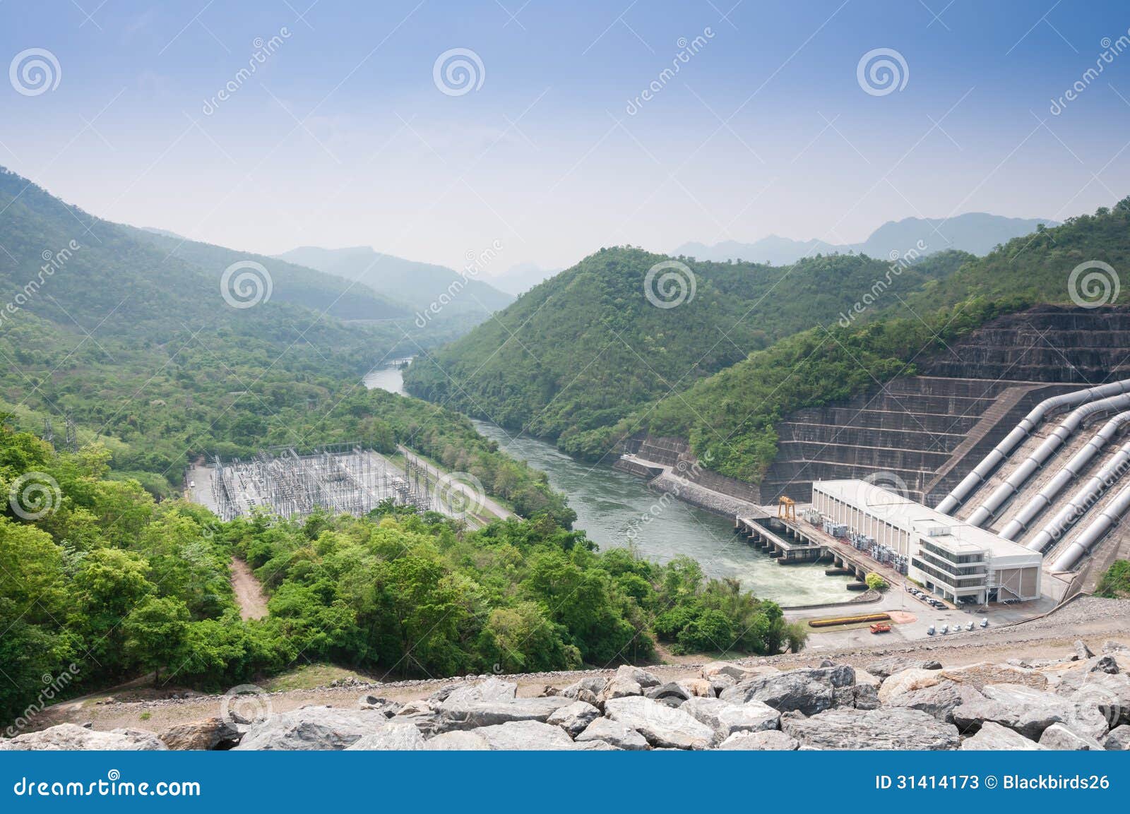 Hydroelectric dam stock image. Image of power, structure - 31414173