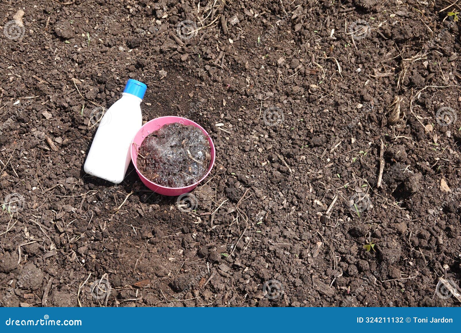 Hydrogen Peroxide To Test Soil for Microbial Life Stock Photo - Image ...
