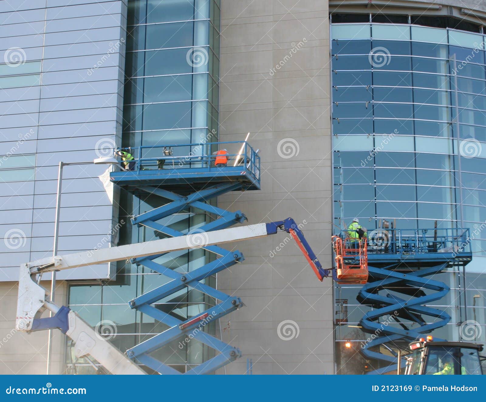 Hydrolic Lifts Royalty-Free Stock Photo | CartoonDealer.com #2123169