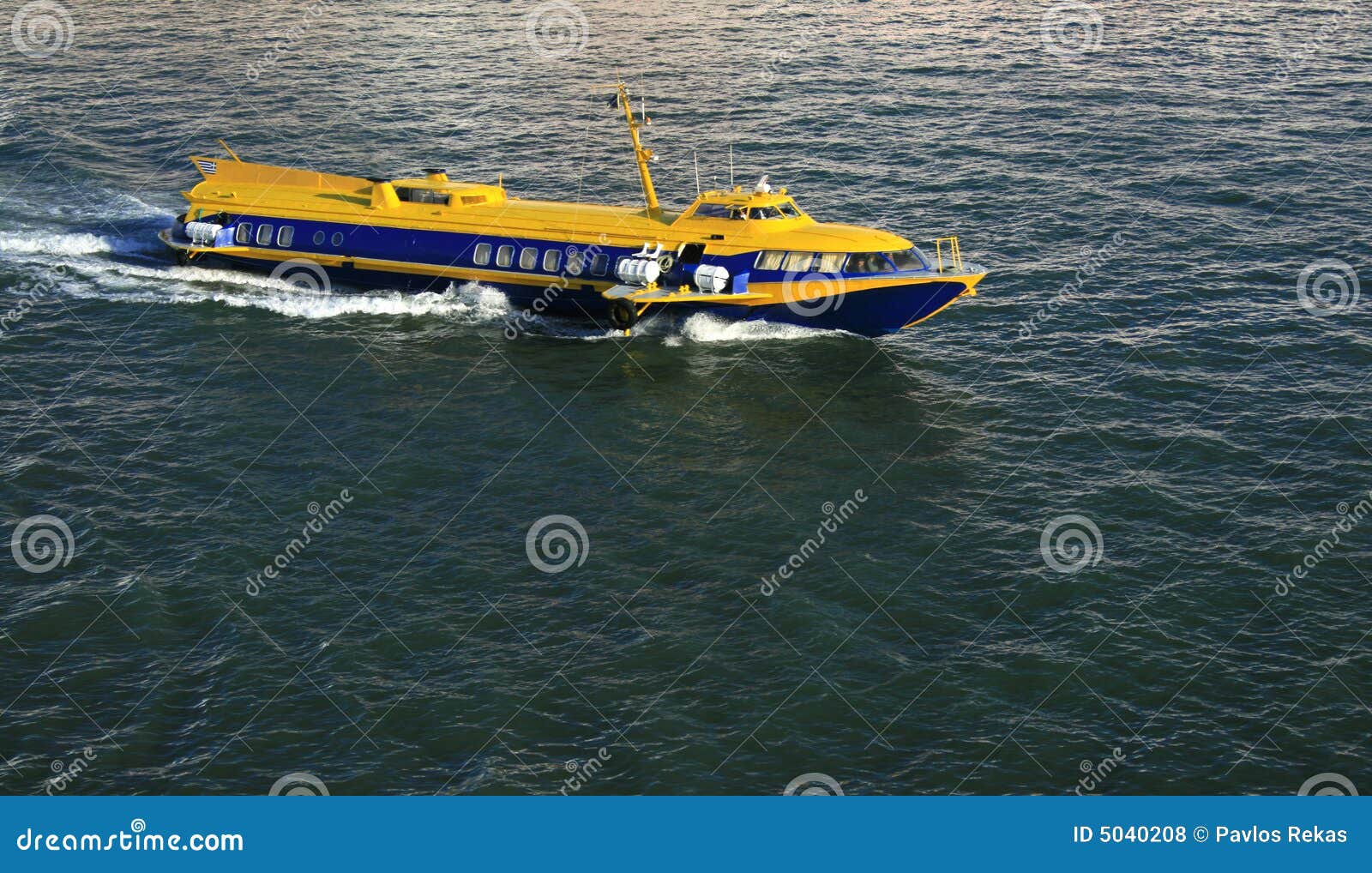 Hydroptère, Grèce photo stock. Image du vacances, grec - 5040208