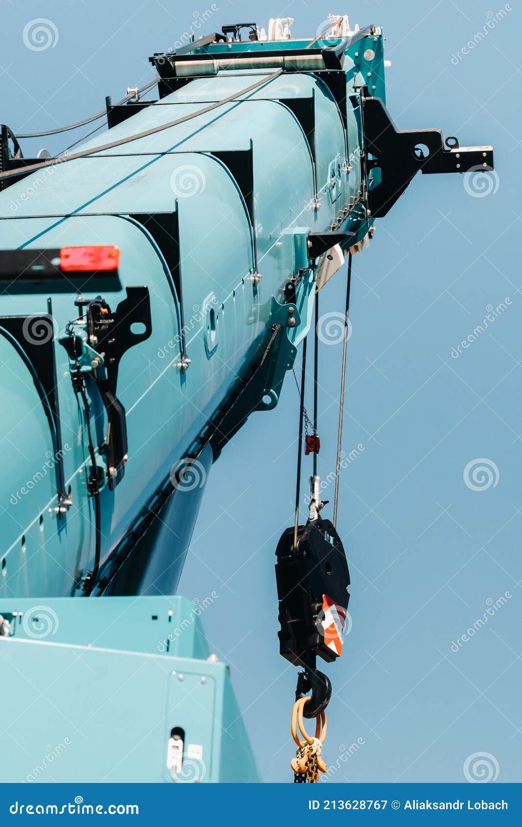 Hydrostatic Crane Engine.the Control System of the Crane Engine.Lifting ...