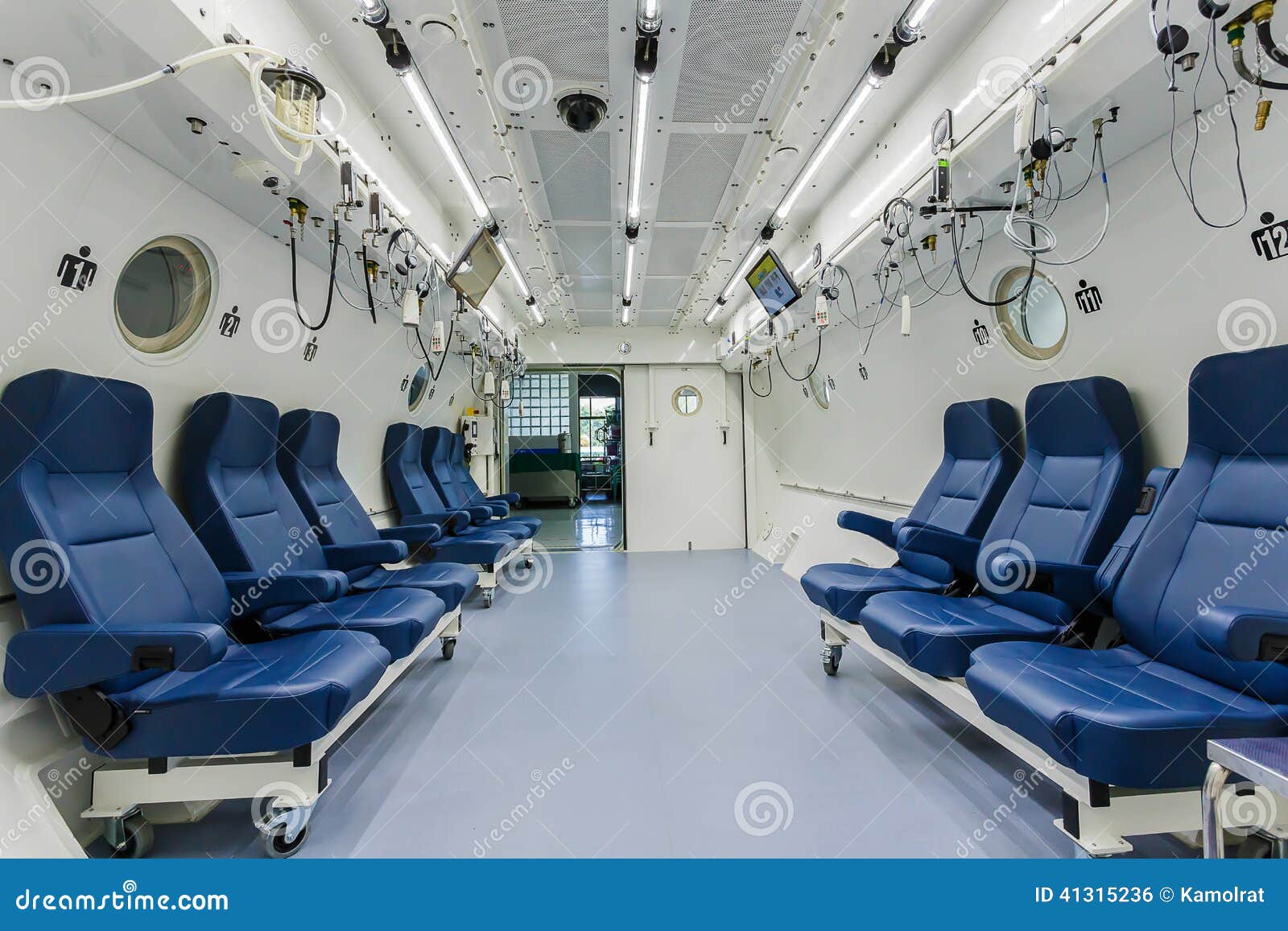 Hyperbaric chamber stock photo. Image of technology, oxygen - 41315236