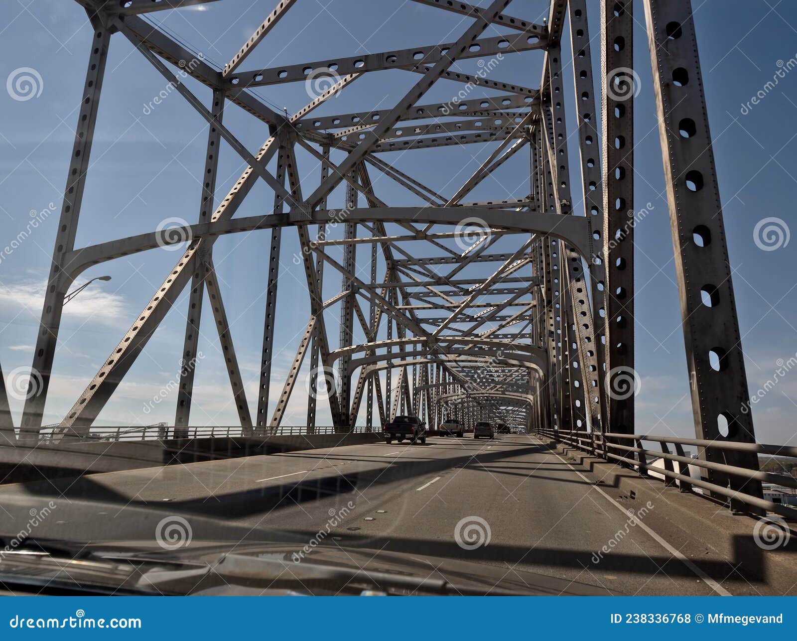 I-10 Bridge Across the Mississippi River Editorial Stock Photo - Image ...