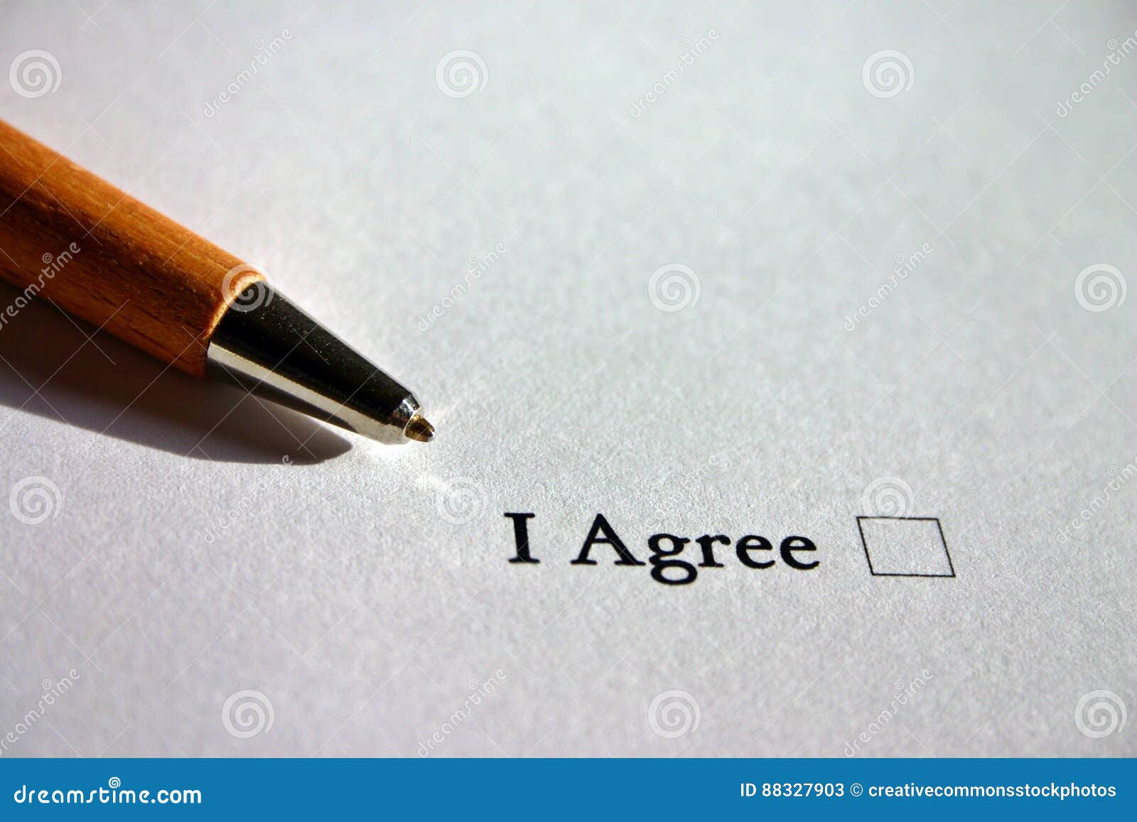 I Agree Checkbox Picture. Image: 88327903