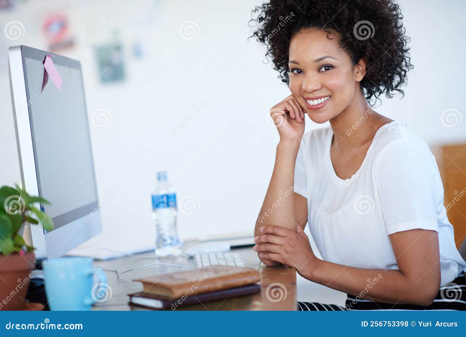 I aim to be the best stock photo. Image of beautiful - 256753398