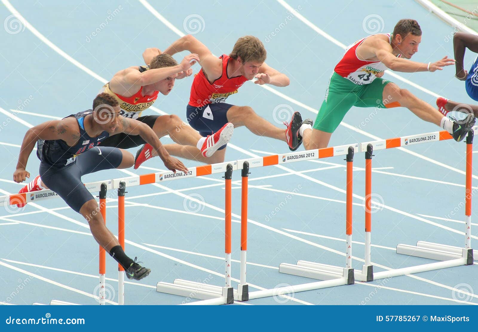 I Competitori Delle Transenne Dei 110 Tester Fotografia Editoriale ...