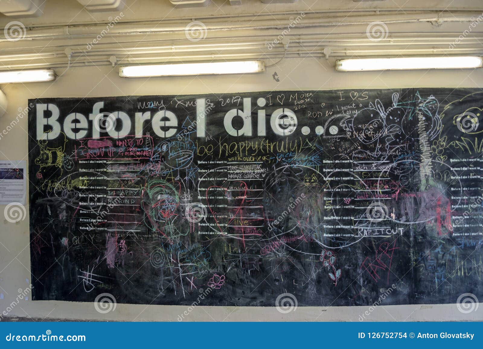 Before I Die Interactive Wall in Singapore Editorial Stock Image ...