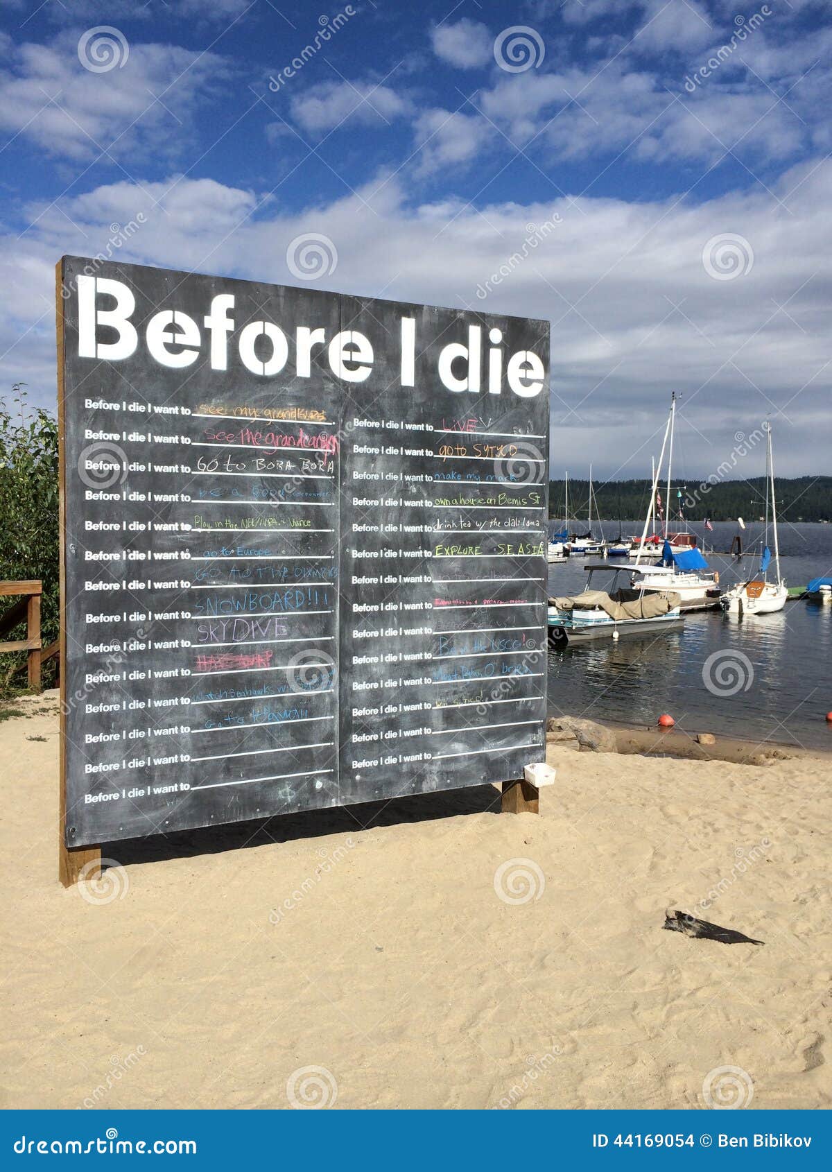Before I Die Sign stock photo. Image of grafiti, life - 44169054