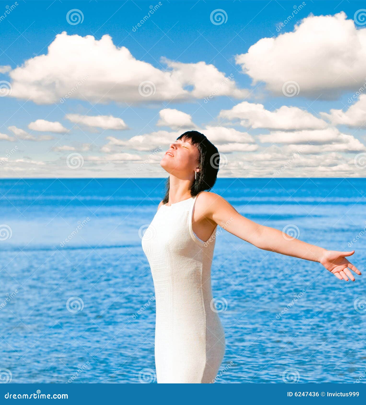 I feel the sun stock photo. Image of freedom, person, ocean - 6247436