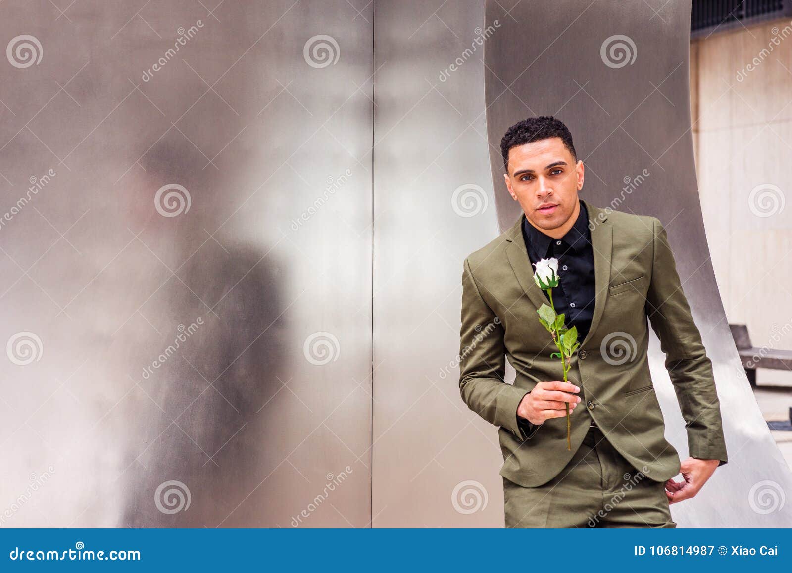 I Que Le Falta Y Que Le Espera Imagen de archivo - Imagen de faltante ...