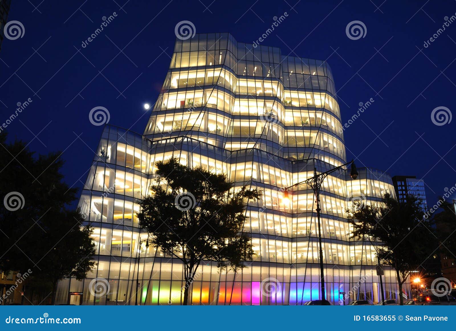 IAC Building editorial image. Image of building, city - 16583655