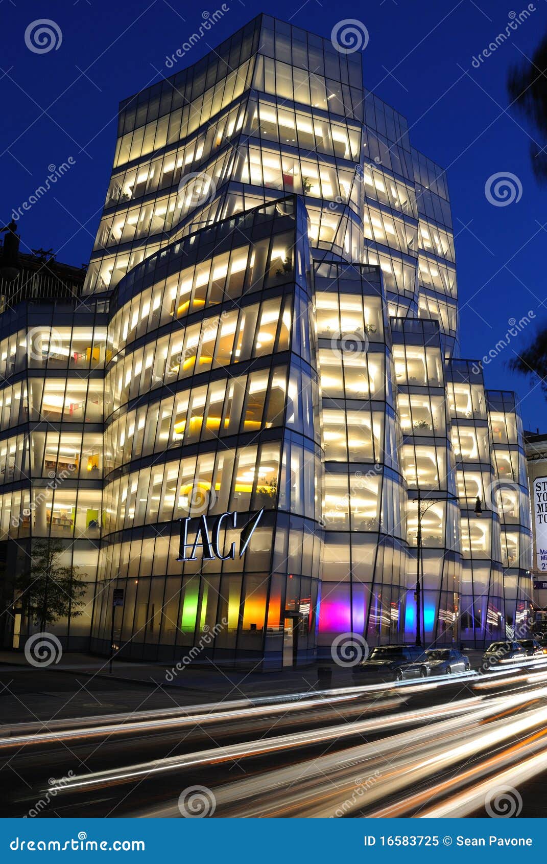 IAC Building editorial image. Image of curve, engineering - 16583725