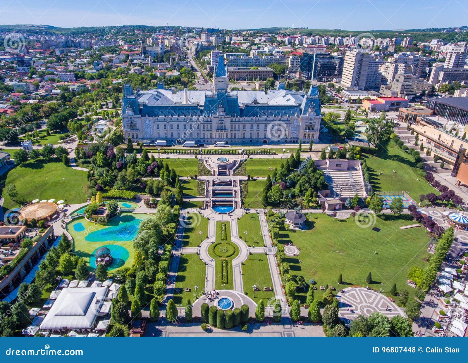 Iasi Rumania foto de archivo. Imagen de parque, edificio - 96807448