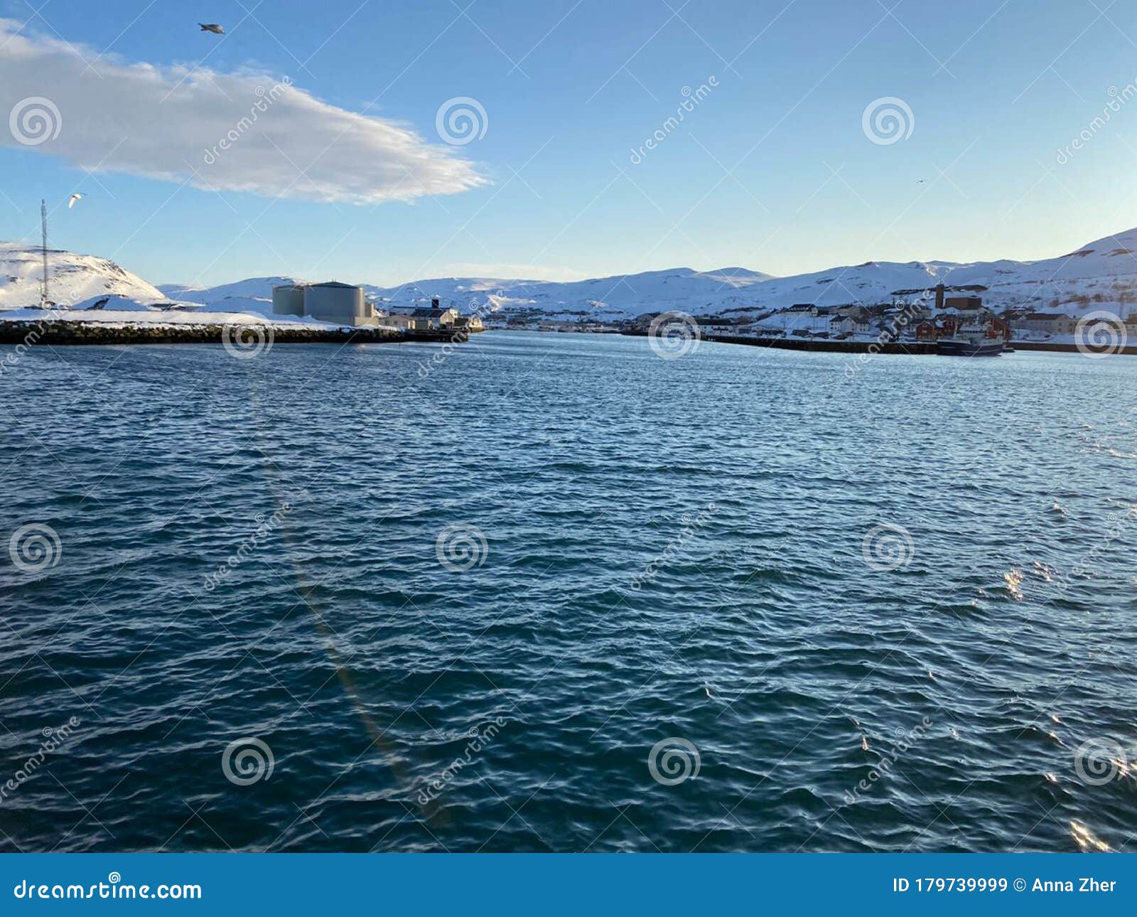 In the Ice of the Atlantic Ocean Stock Image - Image of shore, cloud ...