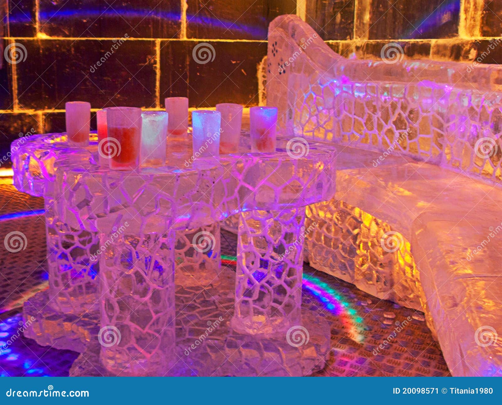 Ice Bar, Barcelona editorial photo. Image of place, blue - 20098571
