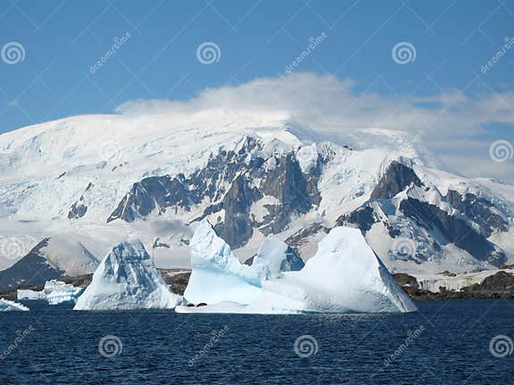 Ice berg stock photo. Image of glacier, front, crevice - 15475828