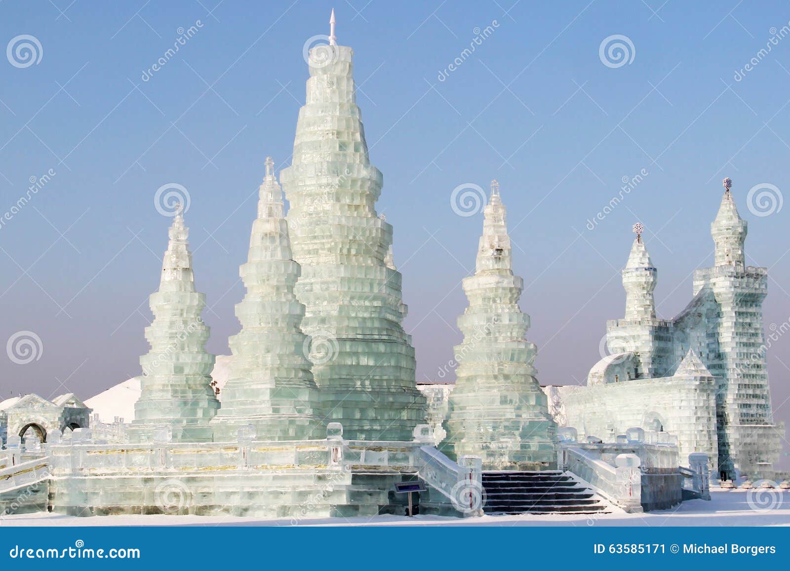 17,821 Ice Buildings Stock Photos - Free & Royalty-Free Stock Photos ...