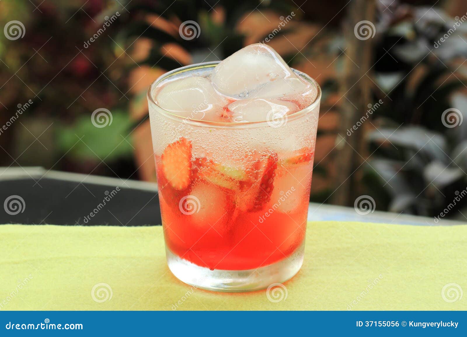 Ice Cold Strawberry Soda Juice Stock Photo - Image of berry, mixed ...