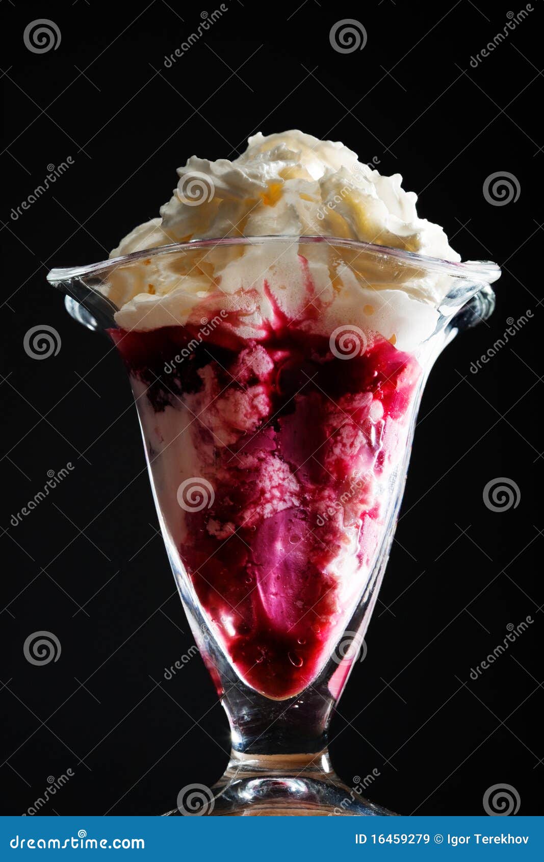 Ice cream in the glass stock image. Image of bubble, reflection - 16459279
