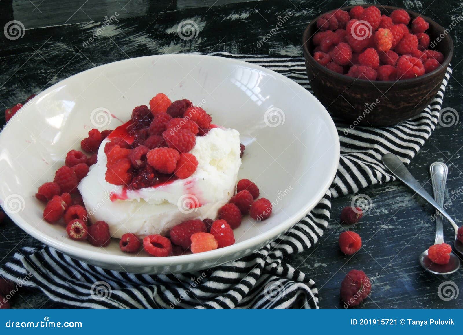 Ice Cream with Raspberry Jam Stock Image - Image of fresh, dish: 201915721