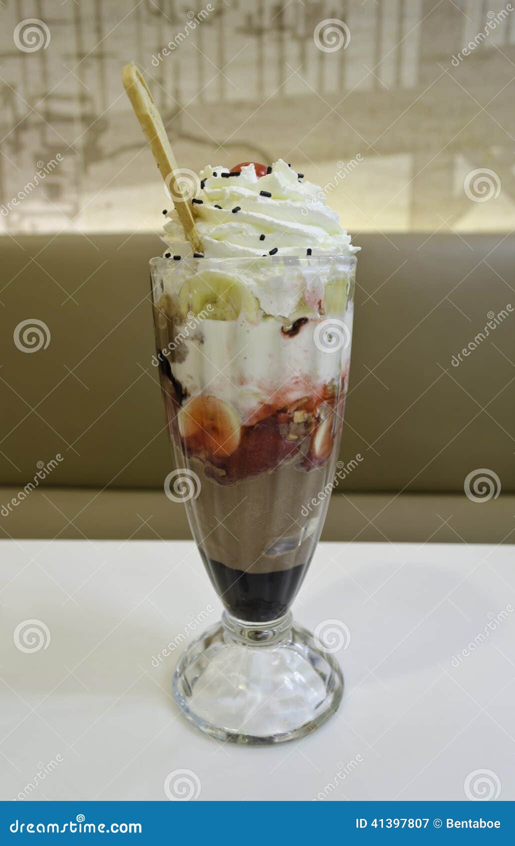 Ice cream sundae stock image. Image of mint, glass, cuisine - 41397807