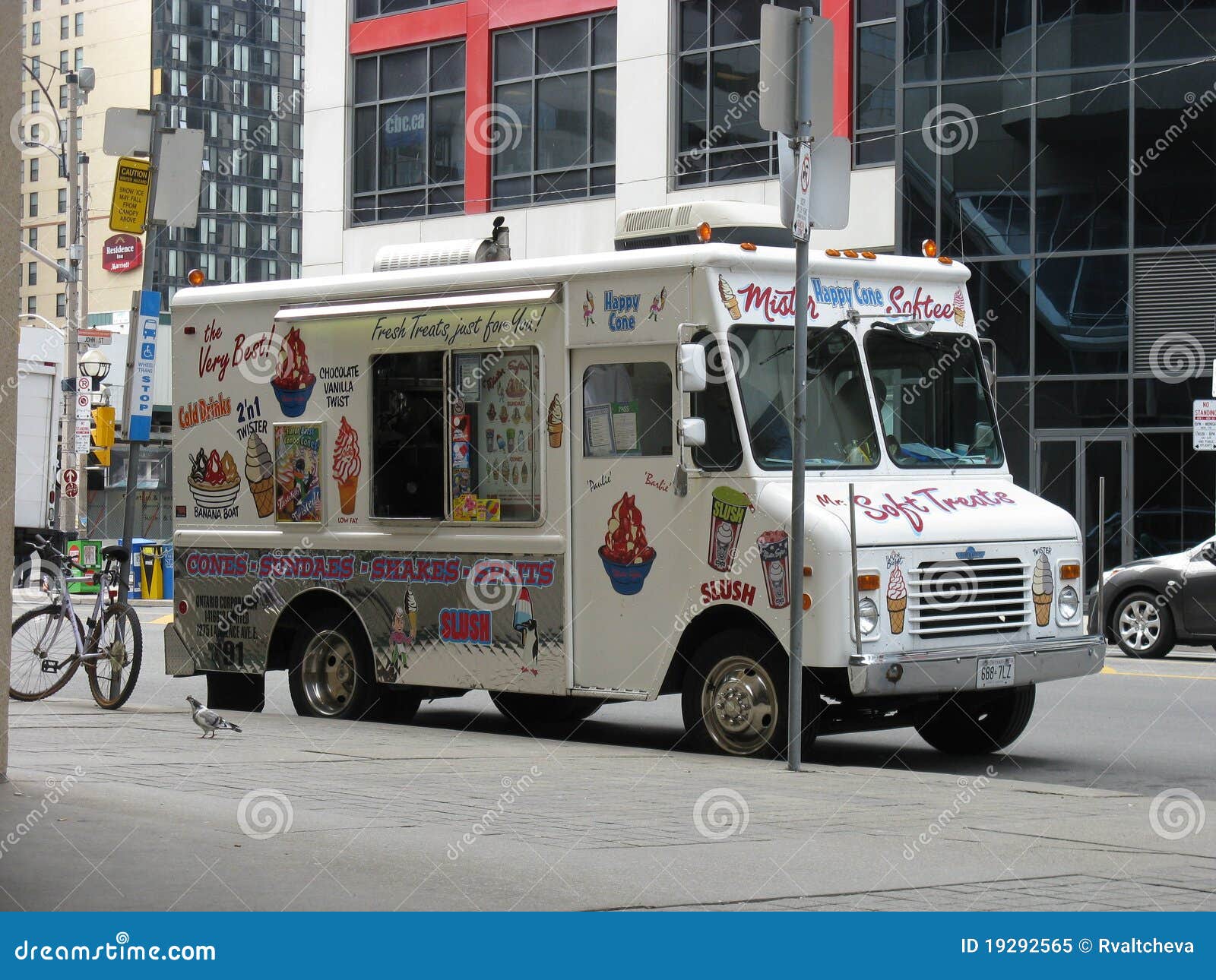 Ice Cream Truck editorial image. Image of swirl, cone - 19292565