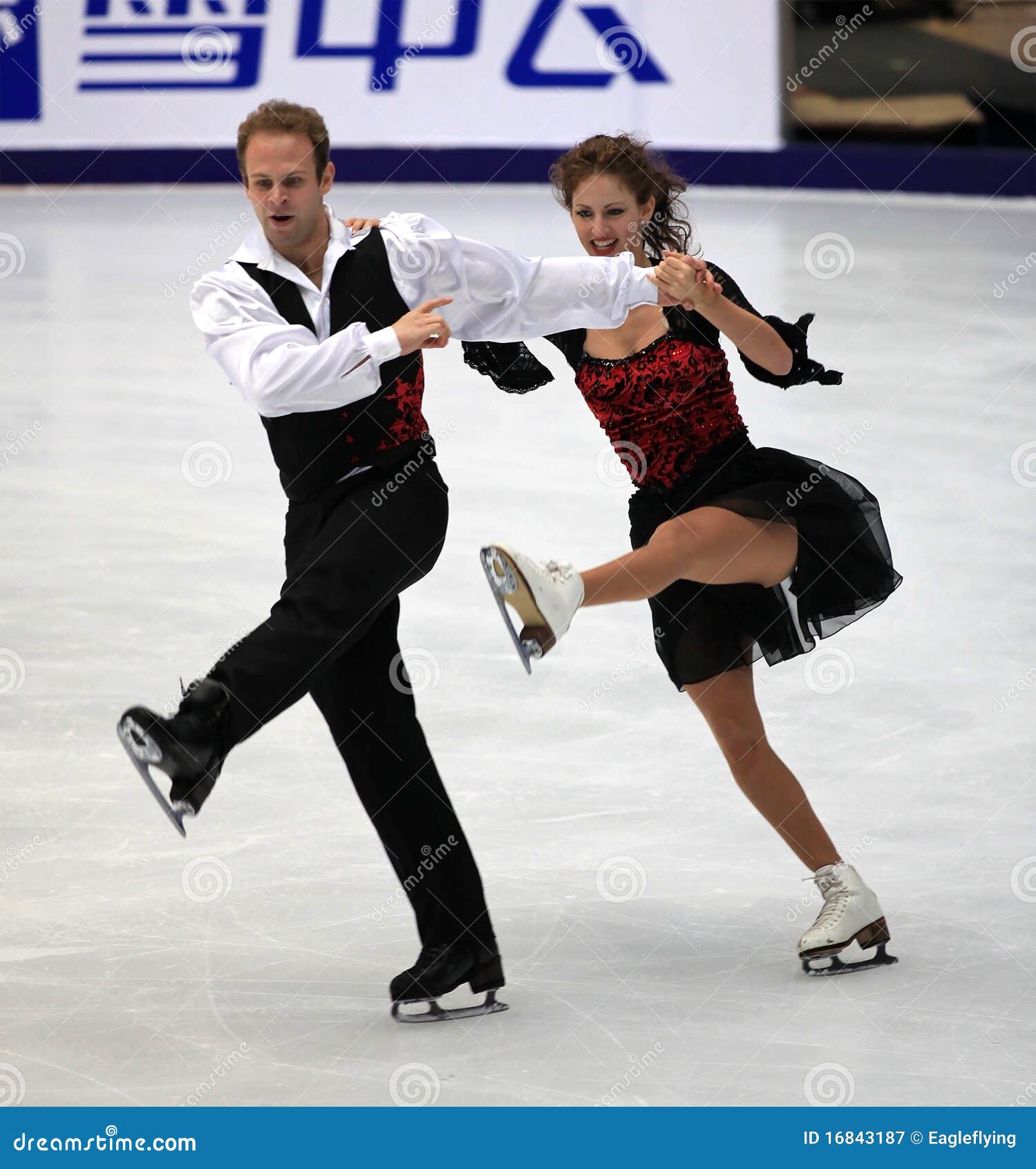Ice Dancing-Free Dance editorial photography. Image of china - 16843187