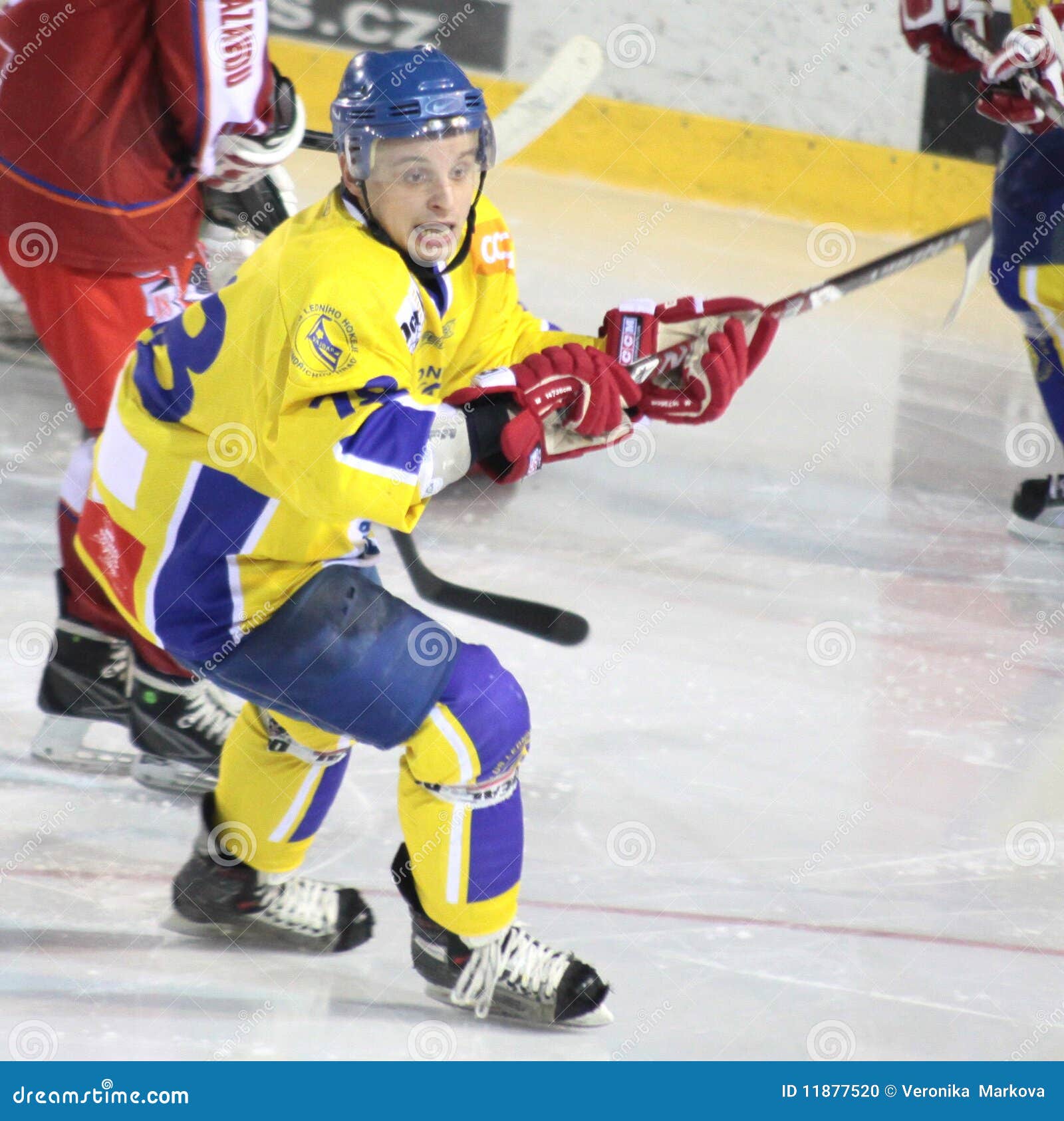 Ice hockey player editorial image. Image of competition - 11877520