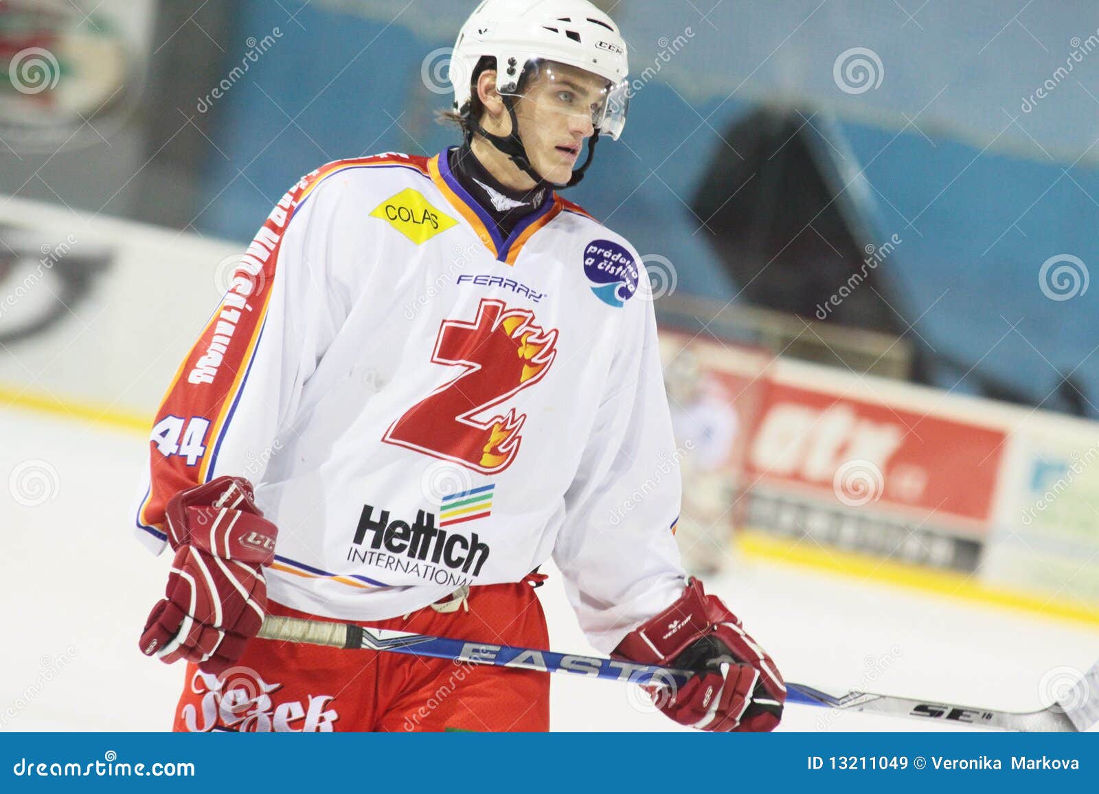 Ice hockey player editorial stock image. Image of face - 13211049