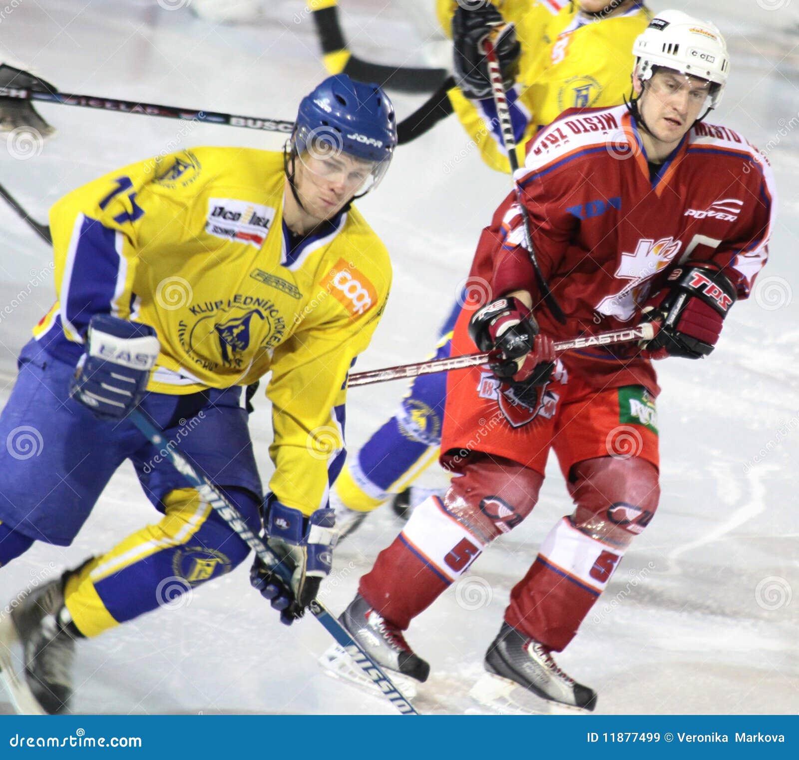 Ice hockey players editorial stock image. Image of competition - 11877499